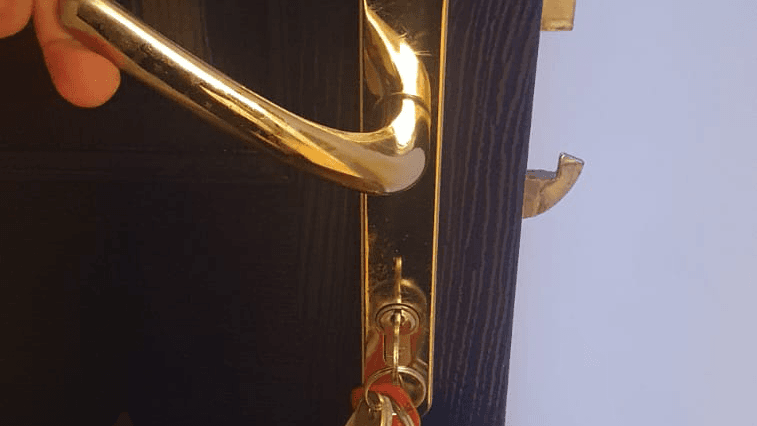 How to Fix a Door Lock Jammed: Troubleshooting Tips and Solutions